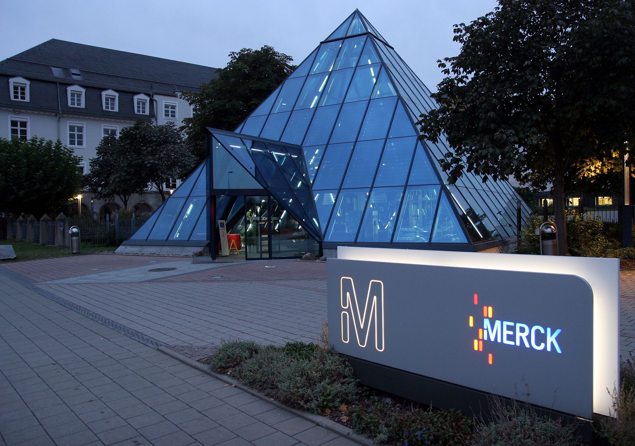 City approves Merck incentives, waits for decision on IT hub - Austin ...